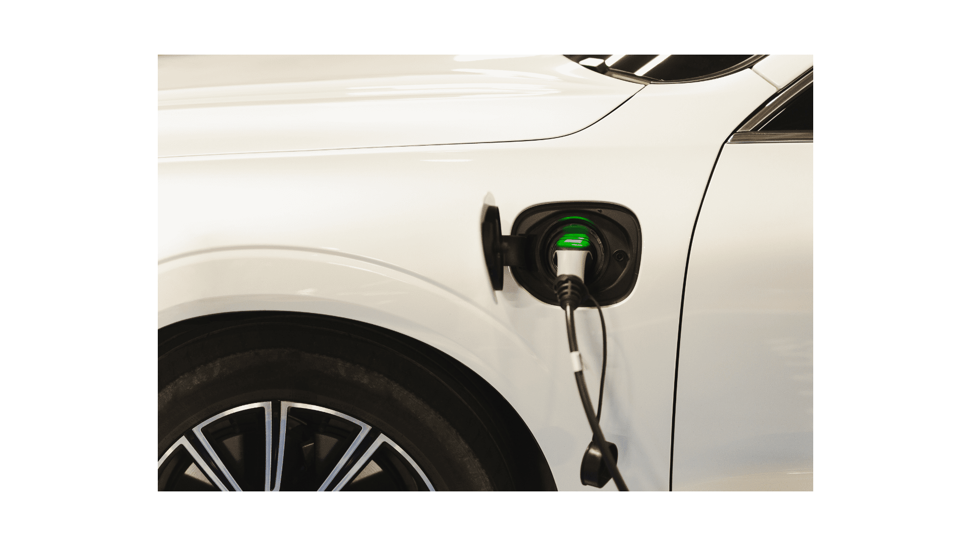 Quantum battery solution to charging time: Electric vehicles will be ...